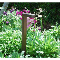 L-Shaped Outdoor Pathway Light | AQLighting